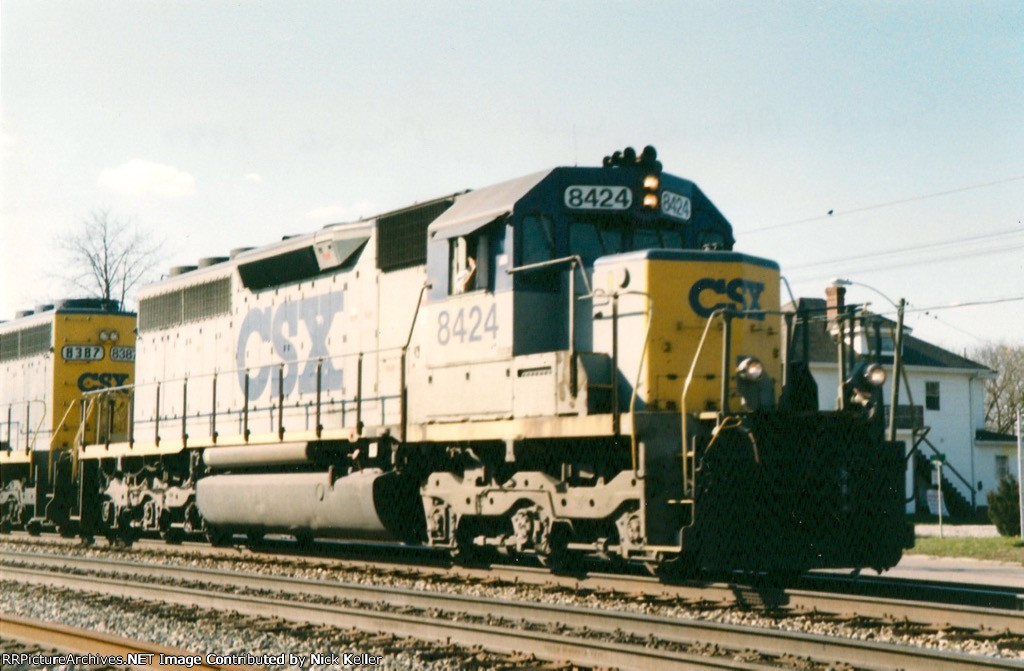 CSX 8424 leading a coal drag East